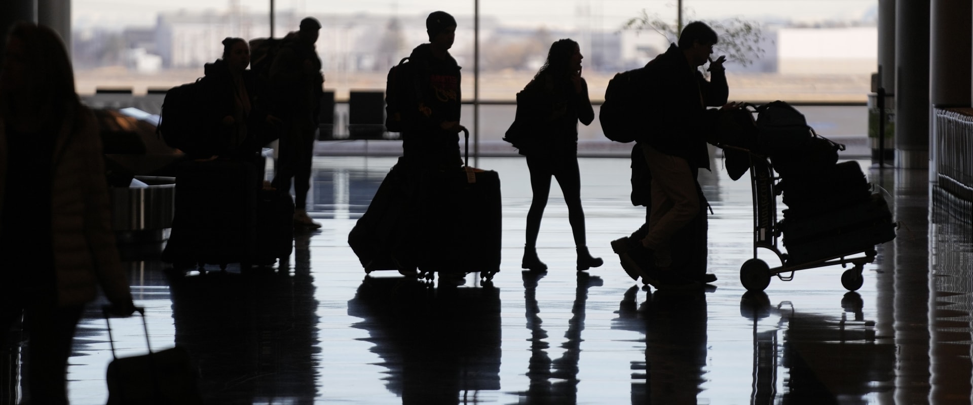 Delayed Flights: What You Need to Know